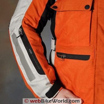 REV'IT! Cayenne Pro - webBikeWorld