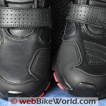 Icon Tarmac Boots - webBikeWorld