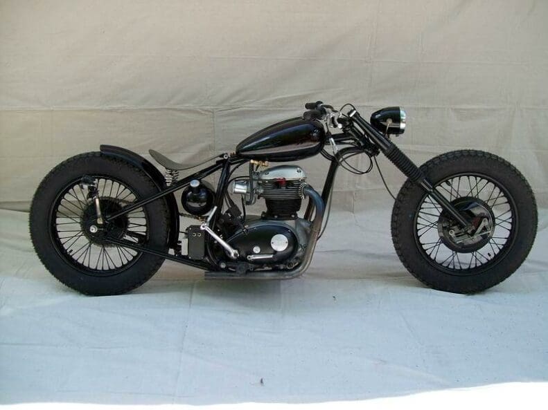 Black Lightning BSA built by Saint Motorbikes - Jeff Yarrington of U.S.A.