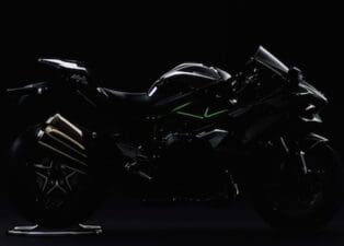 Kawasaki unveils supercharged Ninja H2 - webBikeWorld