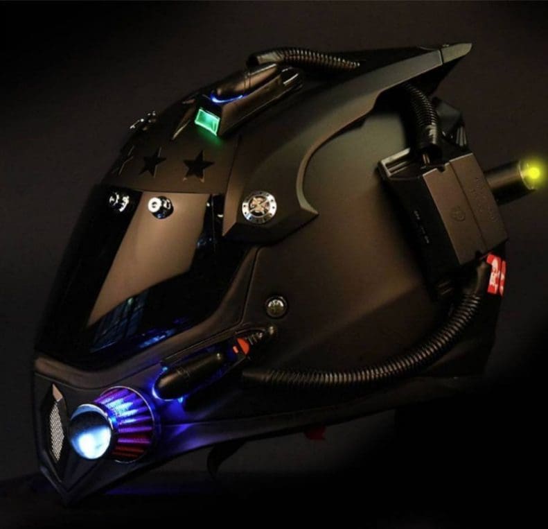 How to make a Moto Pilot Helmet - webBikeWorld