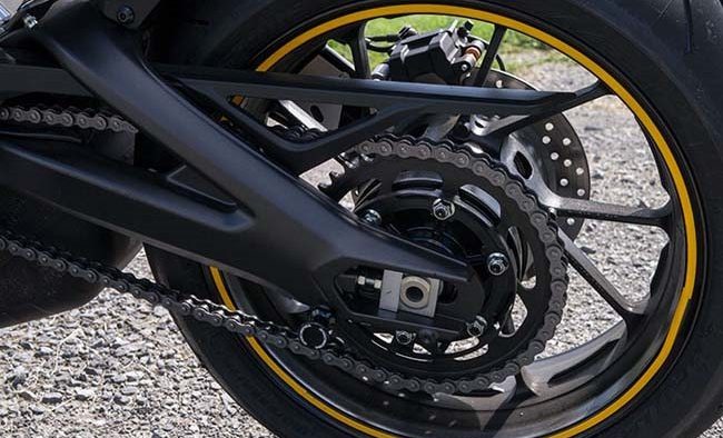 Yamaha XSR900 Review - webBikeWorld
