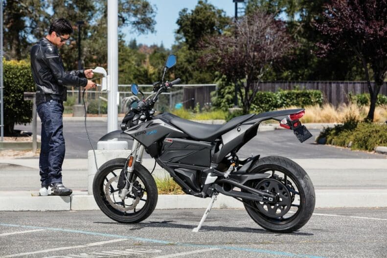 Zero Motorcycles claims 320km range - webBikeWorld