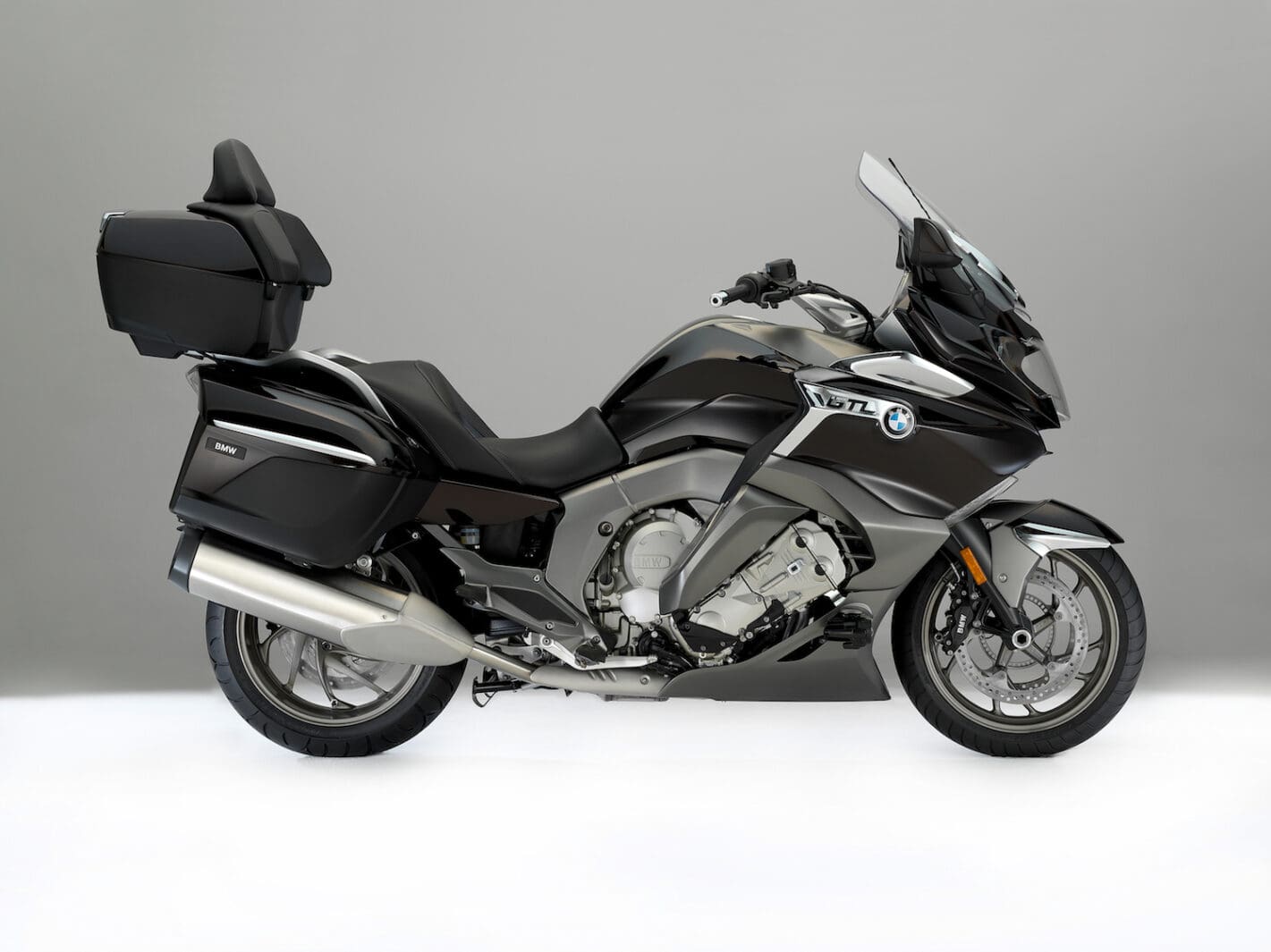 BMW tourer adds electric reverse - webBikeWorld