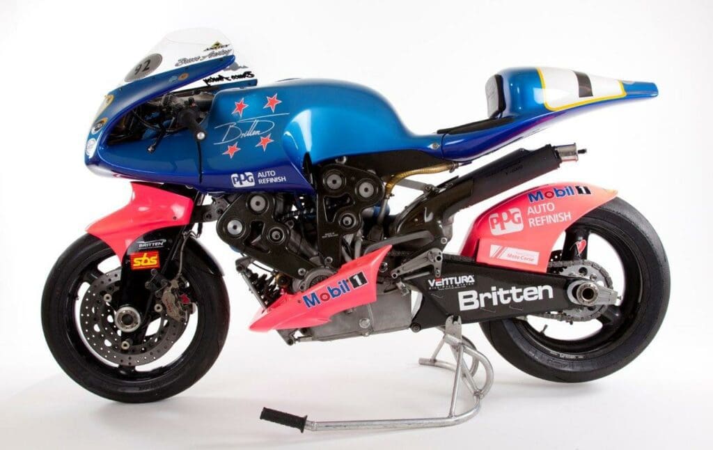 Britten laps at Phillip Island Classic - webBikeWorld