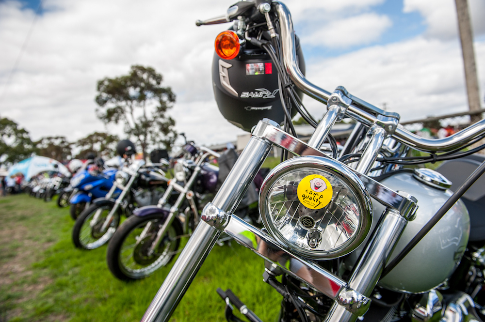 Motorcycles and trucks convoy for kids - webBikeWorld