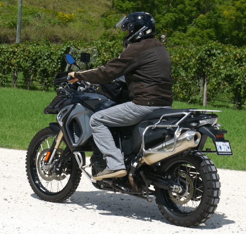 Top 10 tips for short motorcyclists - webBikeWorld