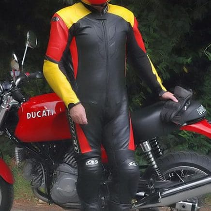 Custom Motorcycle Leathers - webBikeWorld