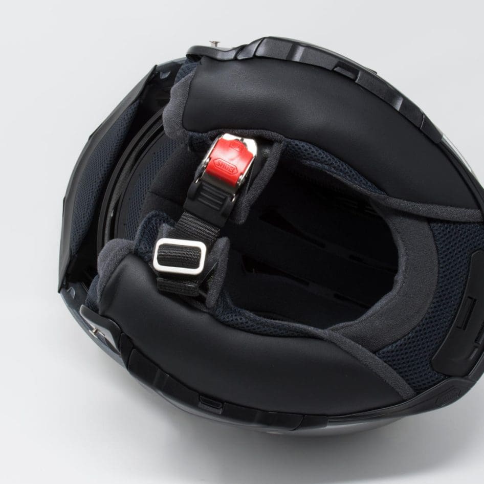 Shoei Neotec II w/ SENA SRL Hands-On Review - webBikeWorld