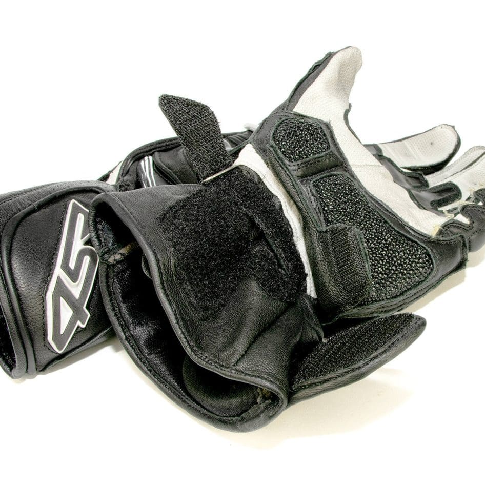 4SR 96 Stingray Racing Gloves Hands-On Review