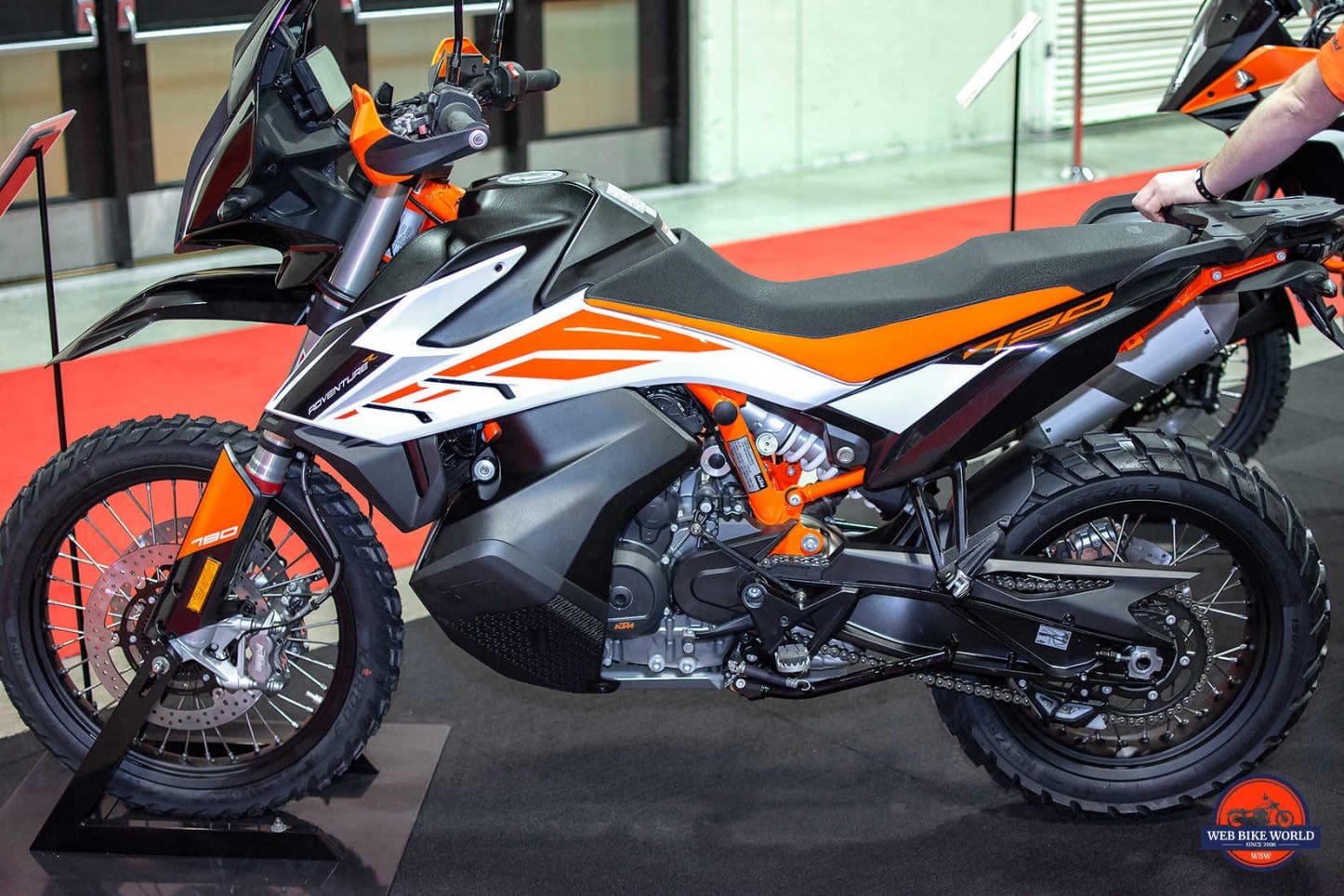 KTM Announces 790 Adventure and 790 Adventure R Pricing - webBikeWorld