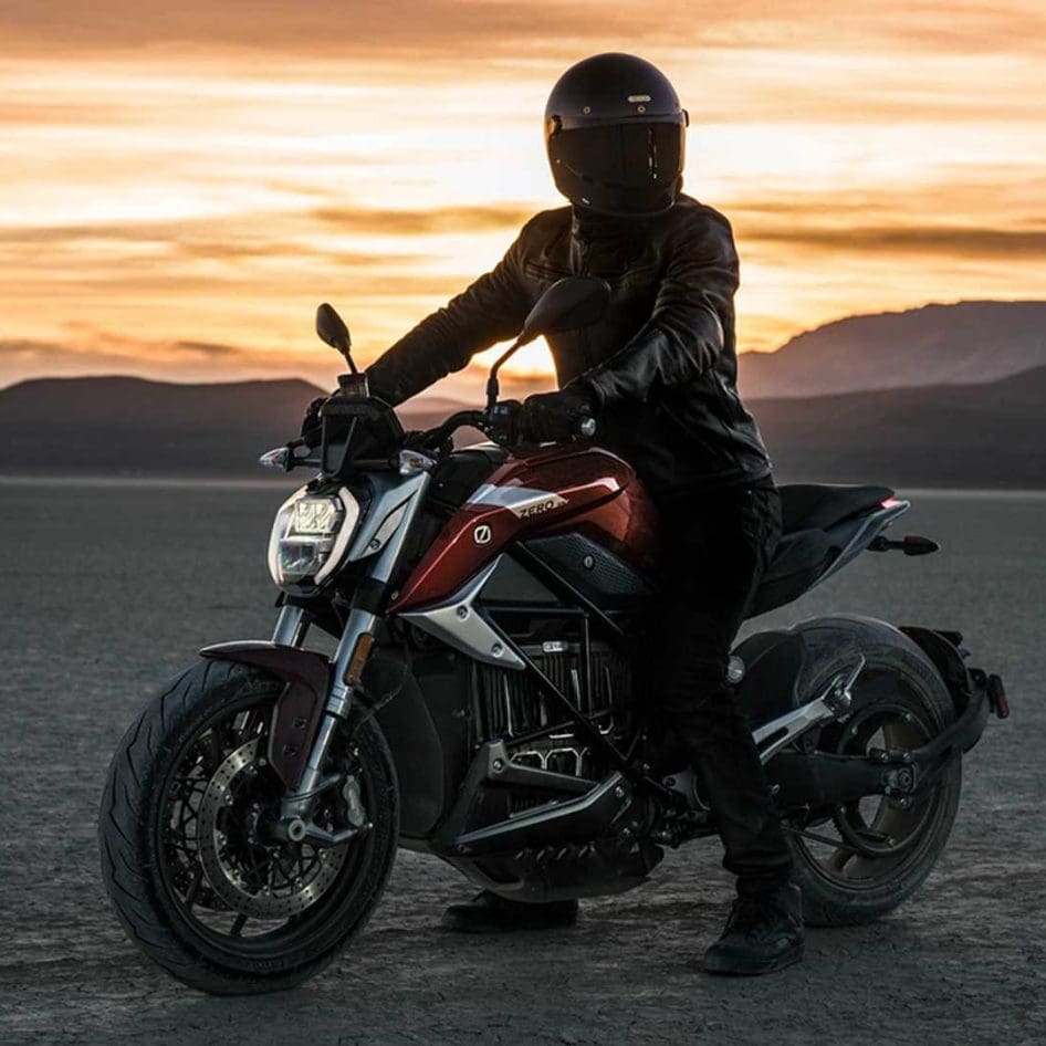 The Weird Curtiss Motorcycles Zeus has a $60K Price Tag and Goes 280 ...