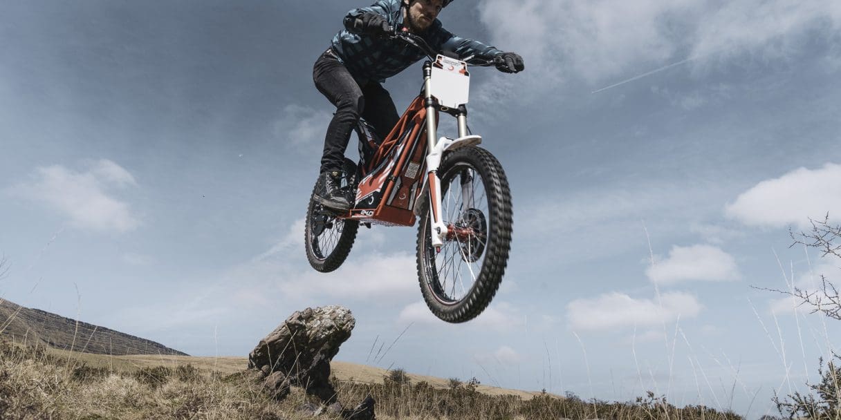 Influx and the OSET 24.0 Showcase How Awesome an Electric Dirt Bike Can ...