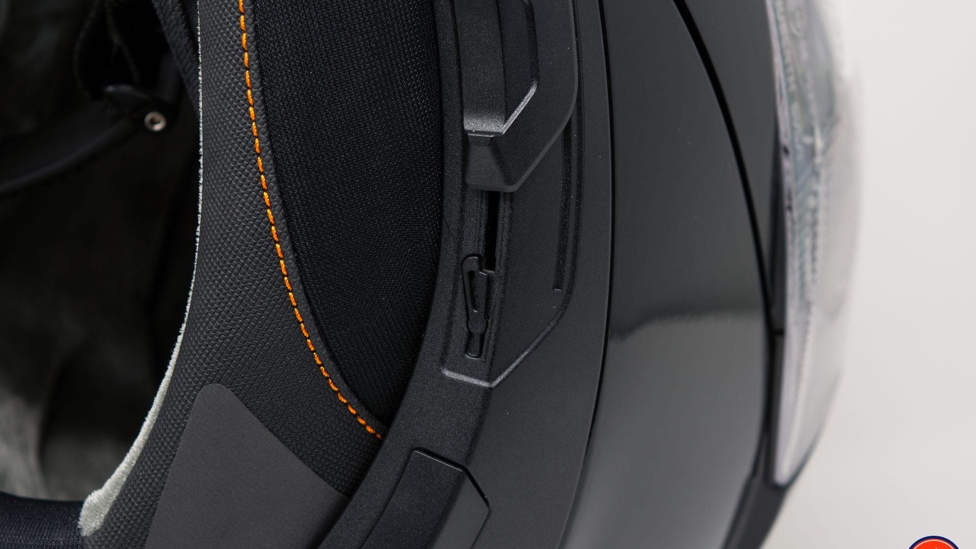 SCHUBERTH C4 Pro Helmet Review (w/ SENA SC1)