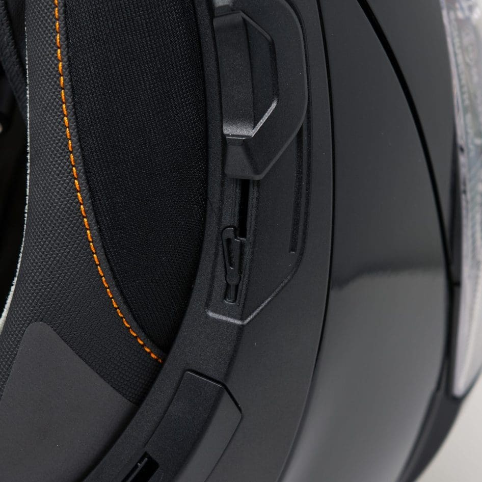 SCHUBERTH C4 Pro Helmet Review (w/ SENA SC1)