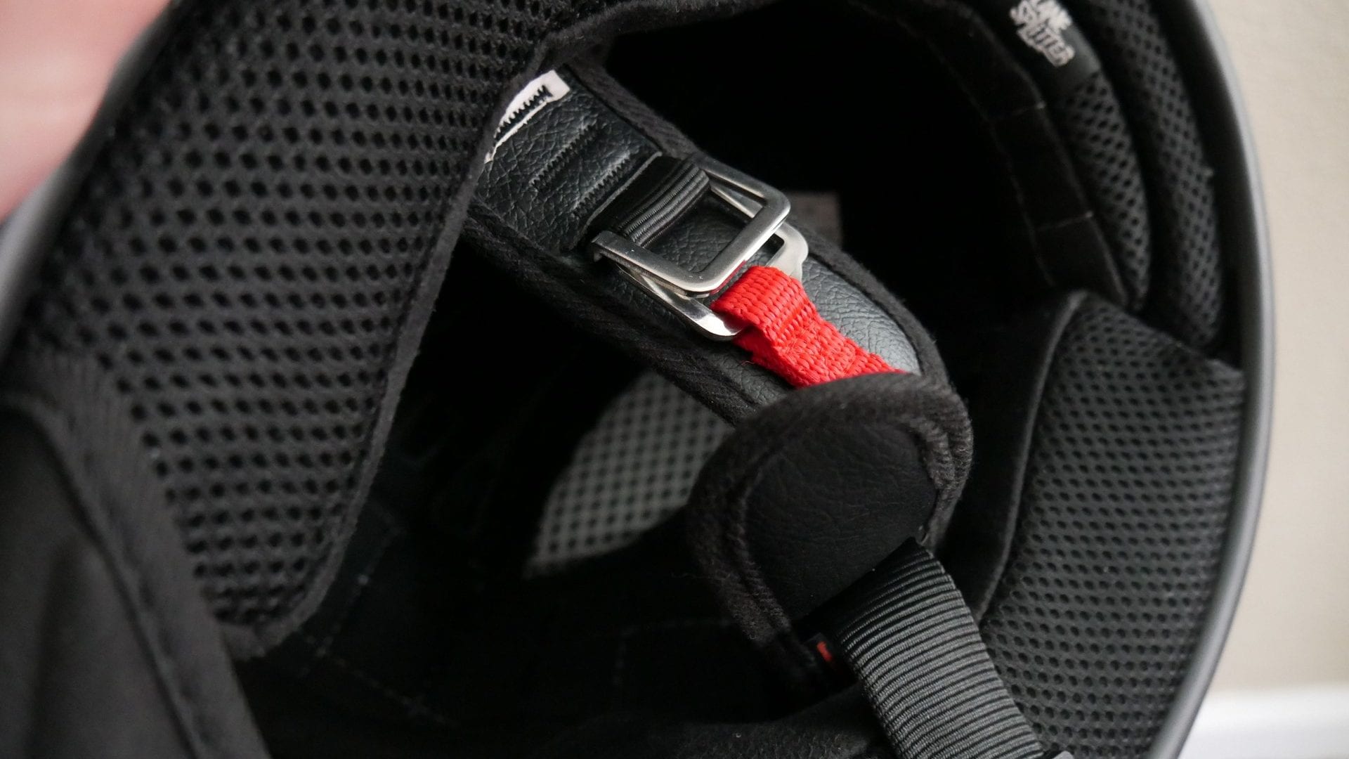 Biltwell Lane Splitter Review: Retro-Futuristic Style & Modern Safety