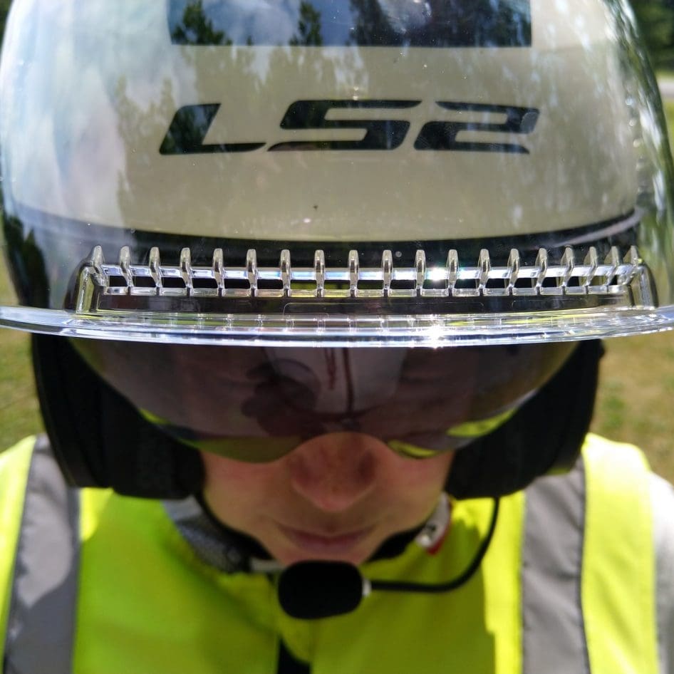 LS2 VERSO Mobile Helmet Review: Three-Quarters Great