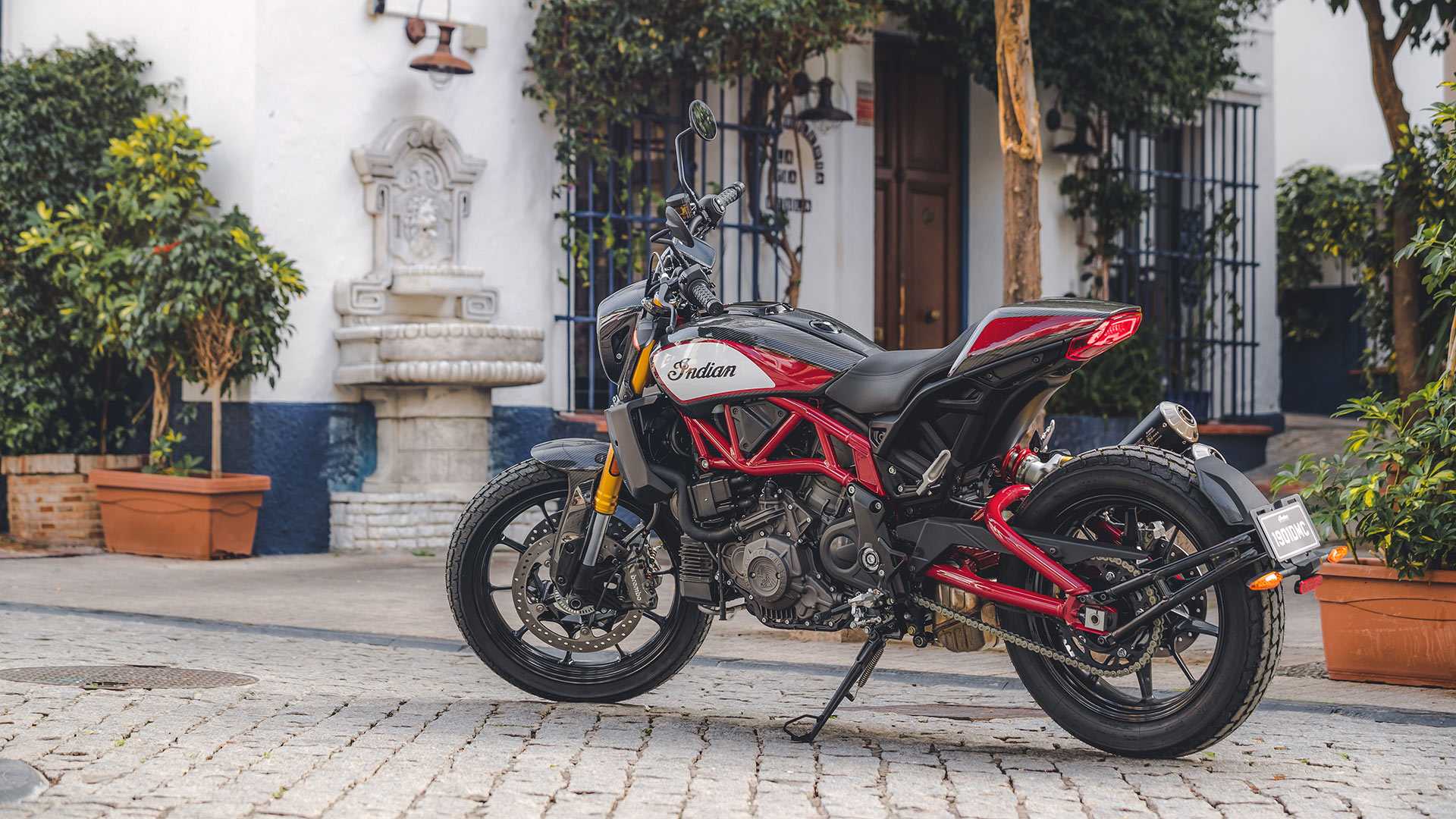 Indian Motorcycle’s 2020 FTR Carbon Is Your Premium Flat-Track Inspired ...