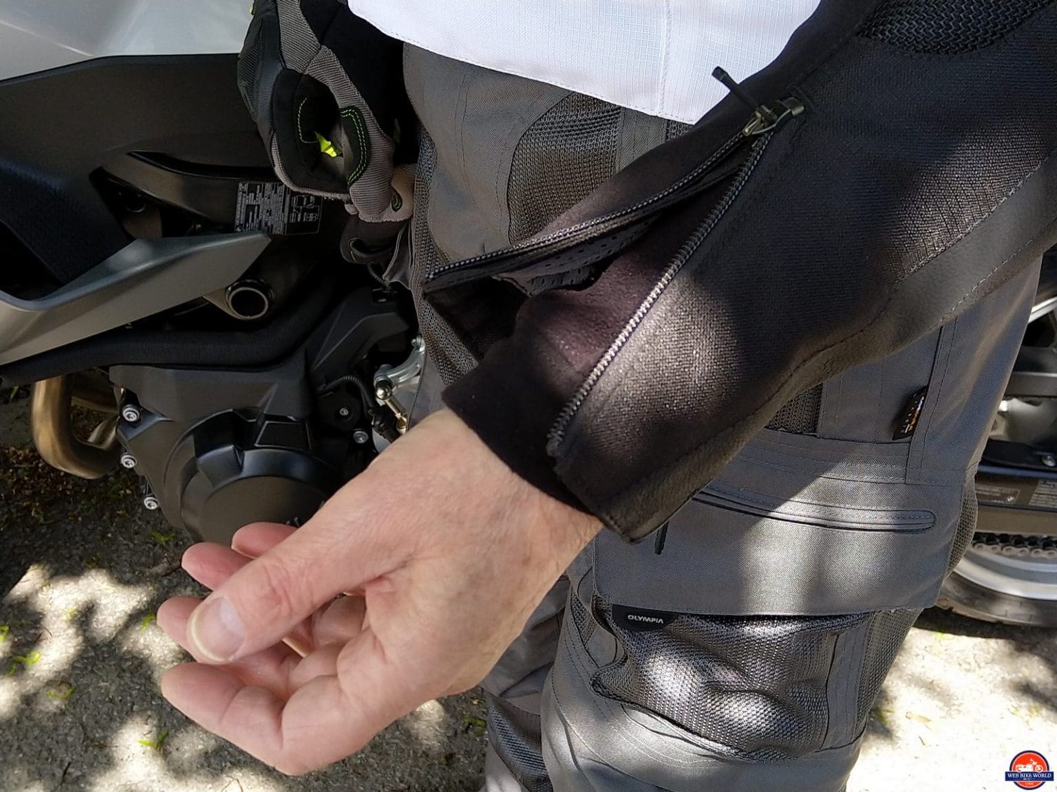 REAX Apex Pro Mesh Jacket Review | webBikeWorld