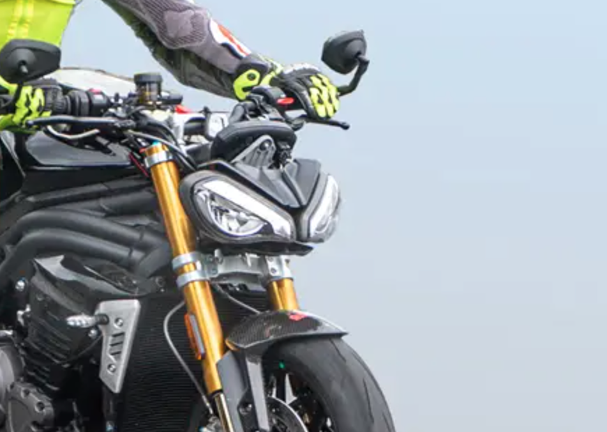 A New Speed Triple Was Spotted Testing - webBikeWorld