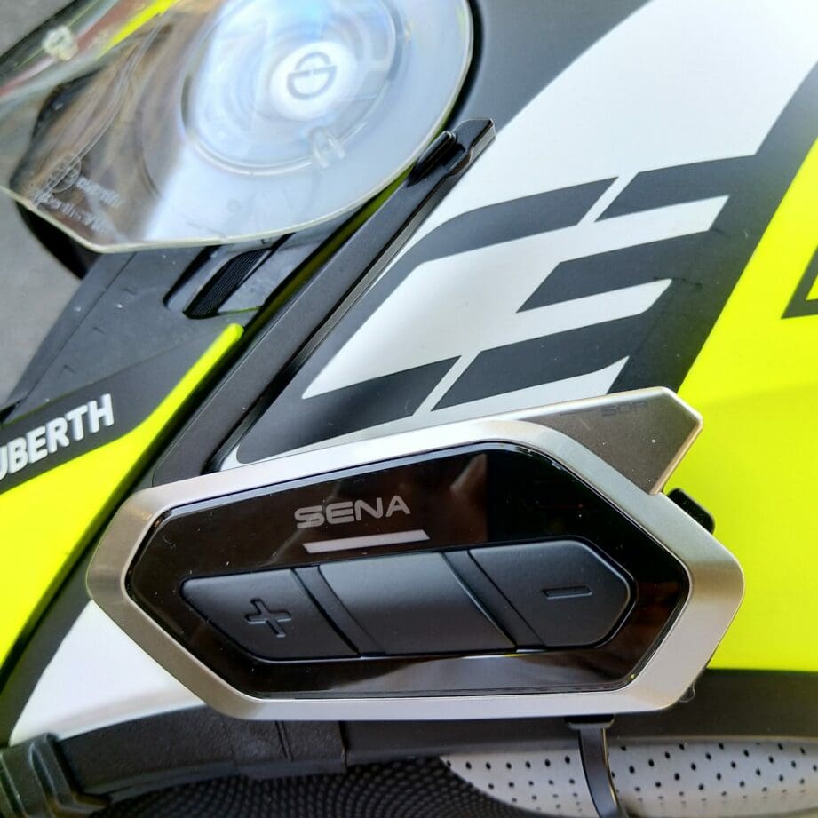 In-Depth Review: The Sena 50R & Sena 50S | webBikeWorld