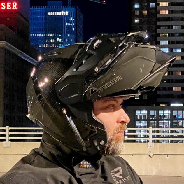 [Review] Touratech Aventuro Traveller Carbon Helmet