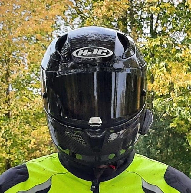 [Review] HJC RPHA 11 Pro Carbon Helmet with Smart HJC 20B BT Headset