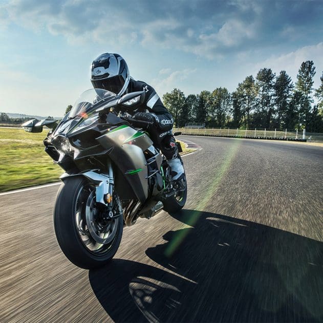 2021 Kawasaki Ninja H2 and H2 Carbon [Specs, Features, Photos] | wBW