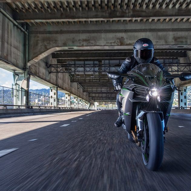 2021 Kawasaki Ninja H2 and H2 Carbon [Specs, Features, Photos] | wBW