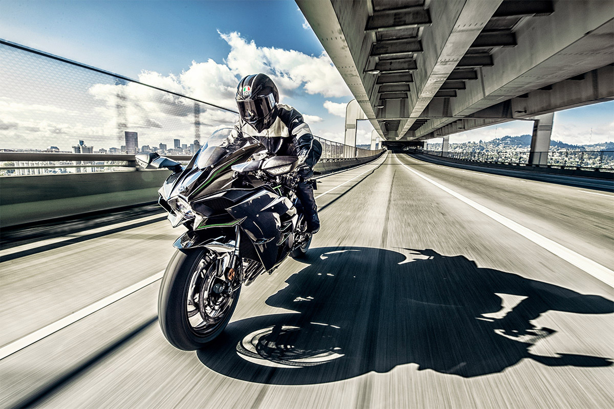 2021 Kawasaki Ninja H2 and H2 Carbon [Model Overview] – Robert's Adventure