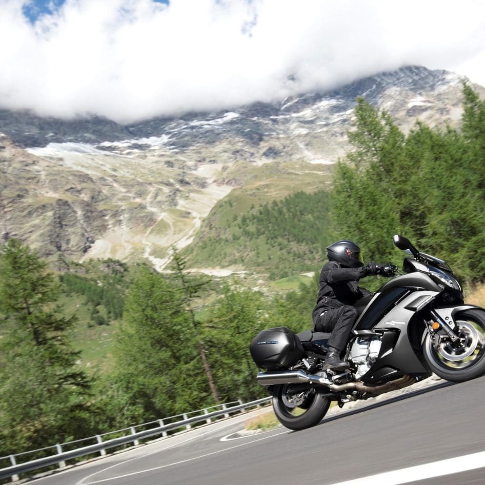 2021 Yamaha FJR1300ES [Specs, Features, Photos] | wBW