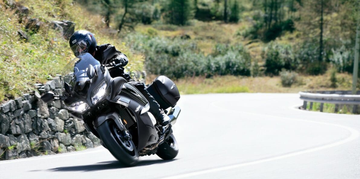 2021 Yamaha FJR1300ES [Specs, Features, Photos] | wBW