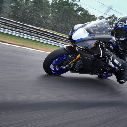 2021 Yamaha YZF-R1 & R1M [Specs, Features, Photos] | wBW