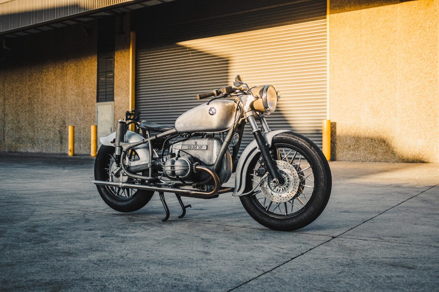 All Aboard: The ‘Von Ryan Express’ BMW R60/2 Bobber From Australia’s ...