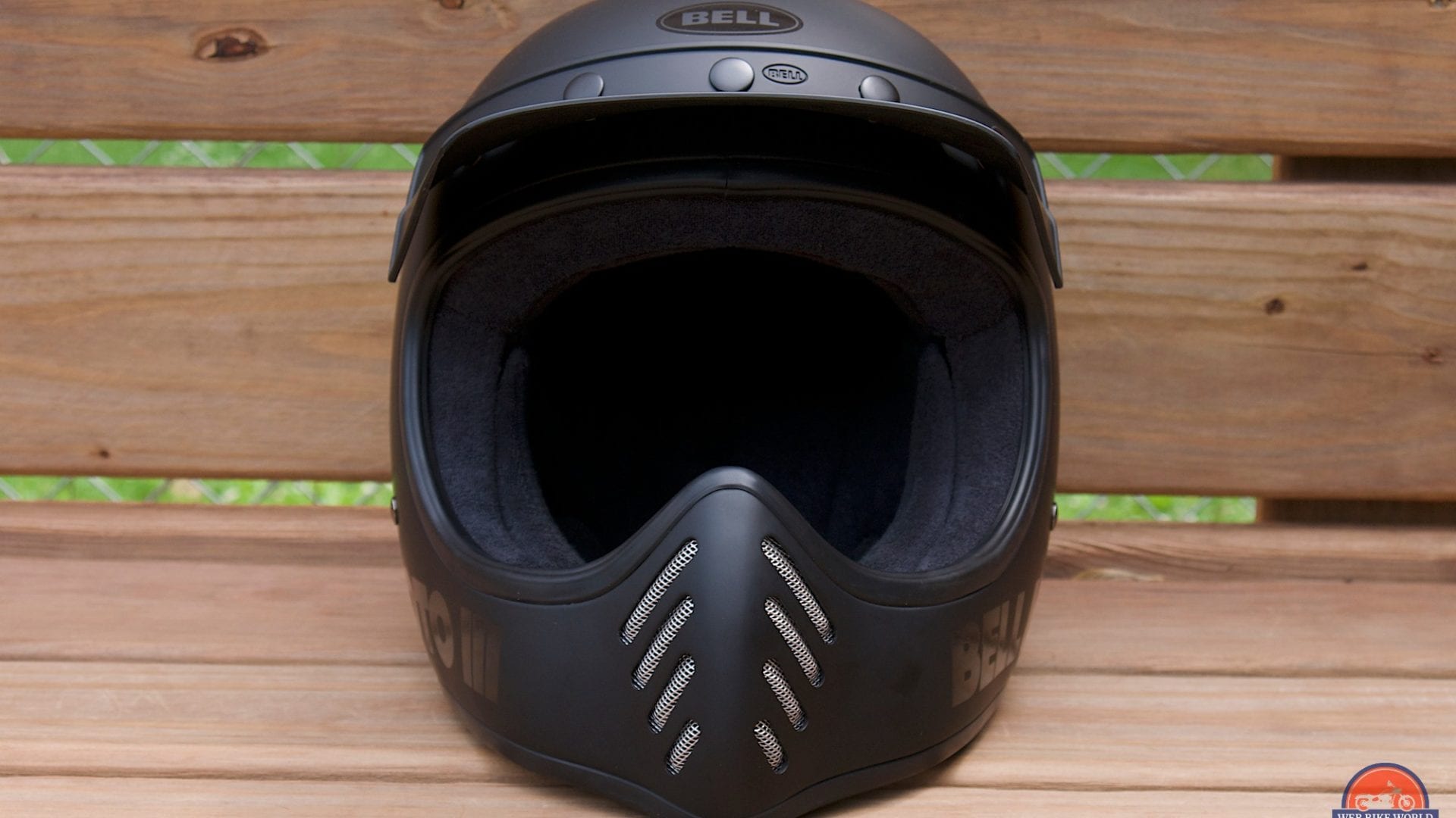 [REVIEW] Bell Moto-3 Full-Face Helmet