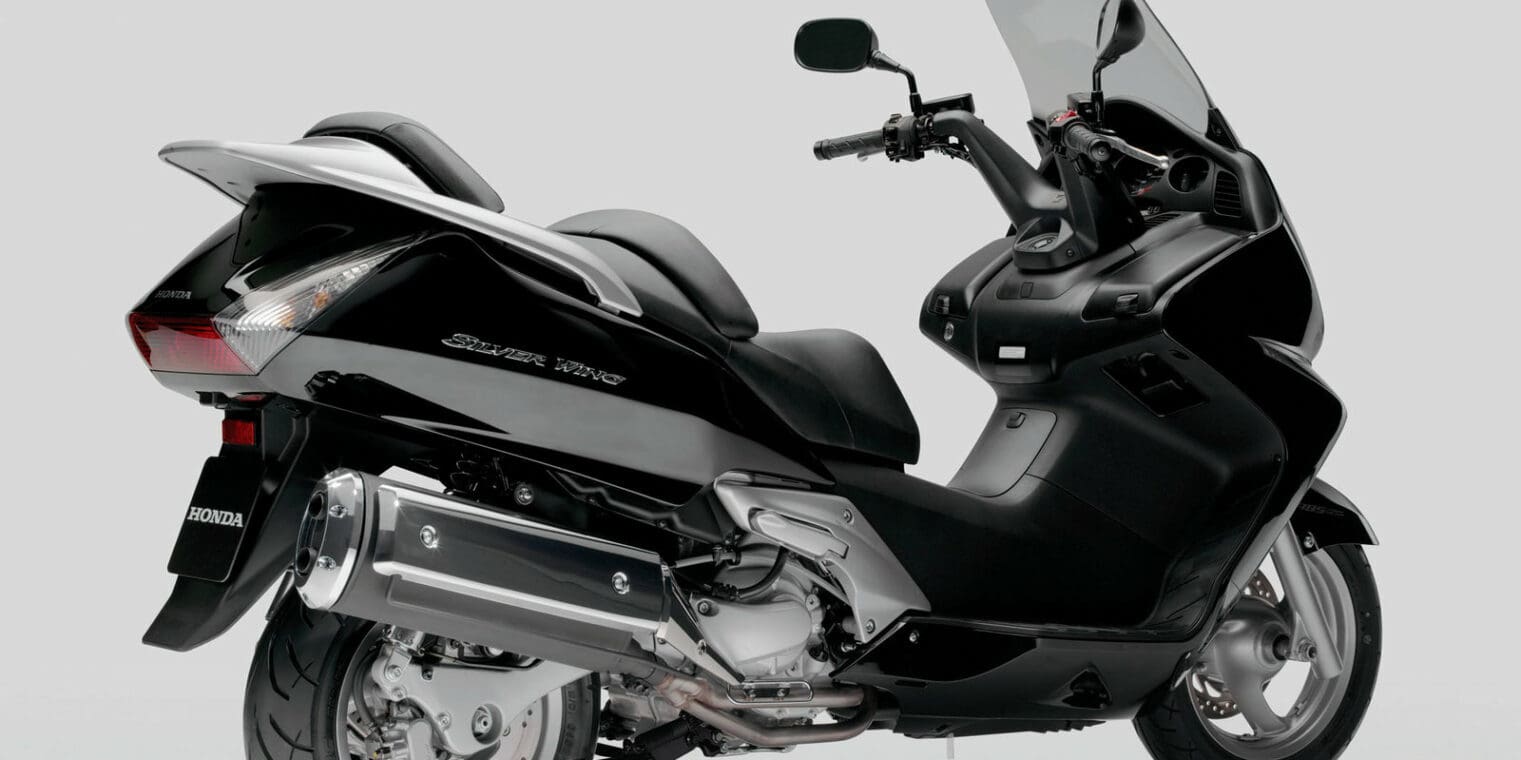 Honda Silver Wing 600 (FJS600) Motorcycles - webBikeWorld