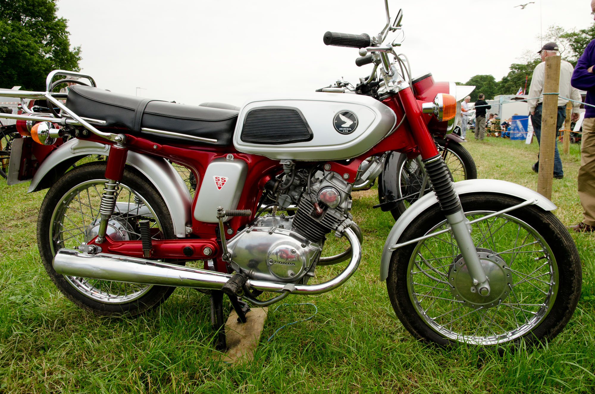 Honda CB125SS Motorcycles - webBikeWorld