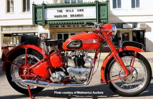 1952 Triumph Thunderbird - webBikeWorld