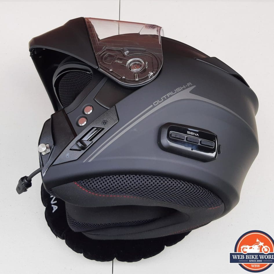 [REVIEW] Sena Outrush R Modular Helmet