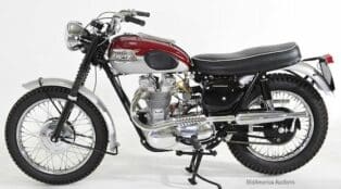 Triumph Trophy - webBikeWorld