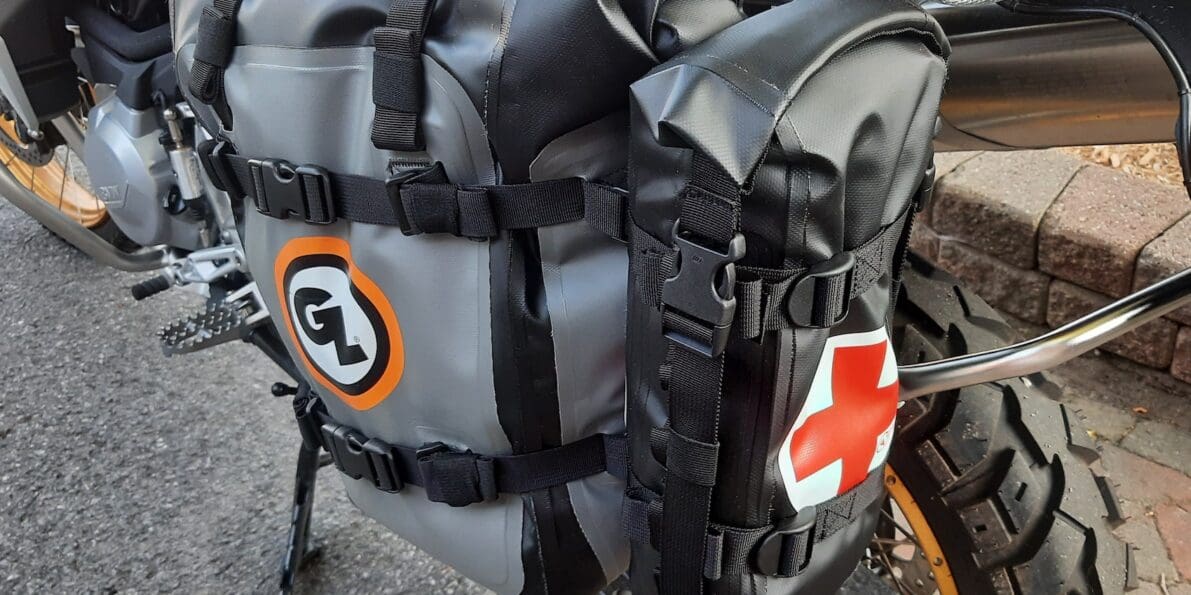 [REVIEW] Giant Loop Pannier Mounts & MotoTrekk Panniers