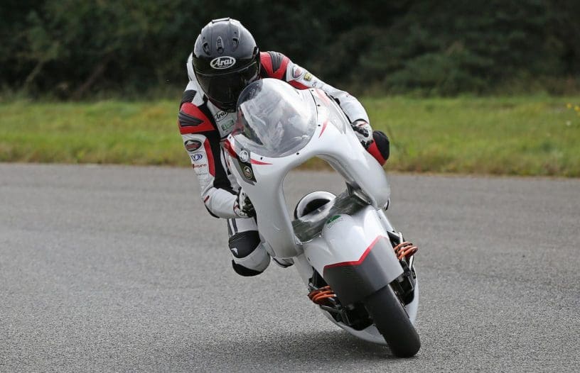White Motorcycle Concepts WMC250EV All Set To Break Land Speed Record ...