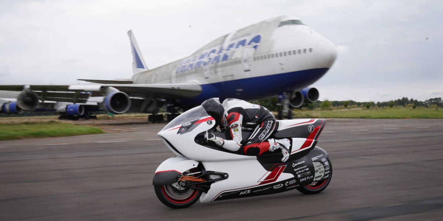 White Motorcycle Concepts WMC250EV All Set To Break Land Speed Record ...