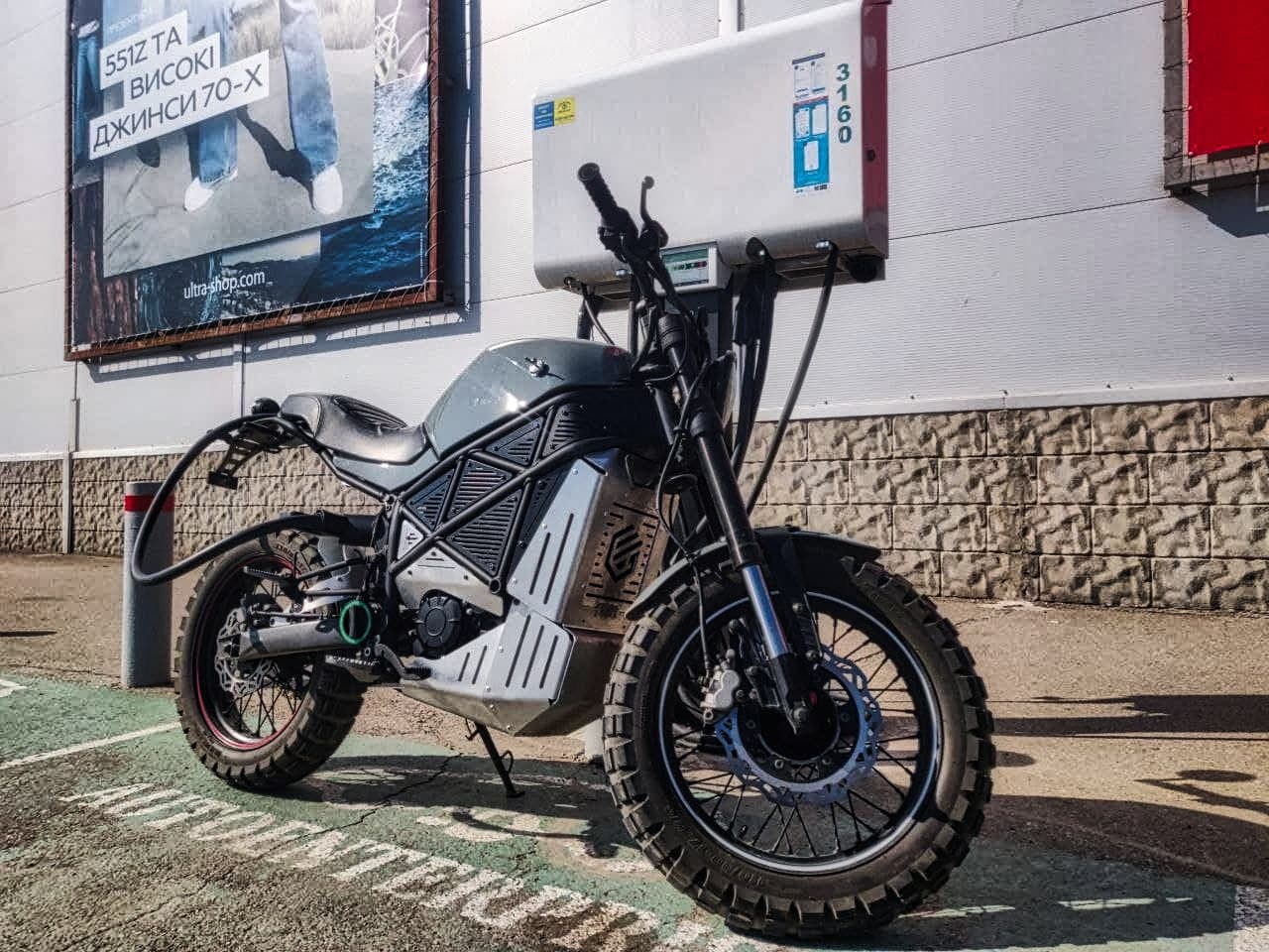 EMGo Launches a $6,000 Motorcycle Compatible With Electric Car Chargers ...