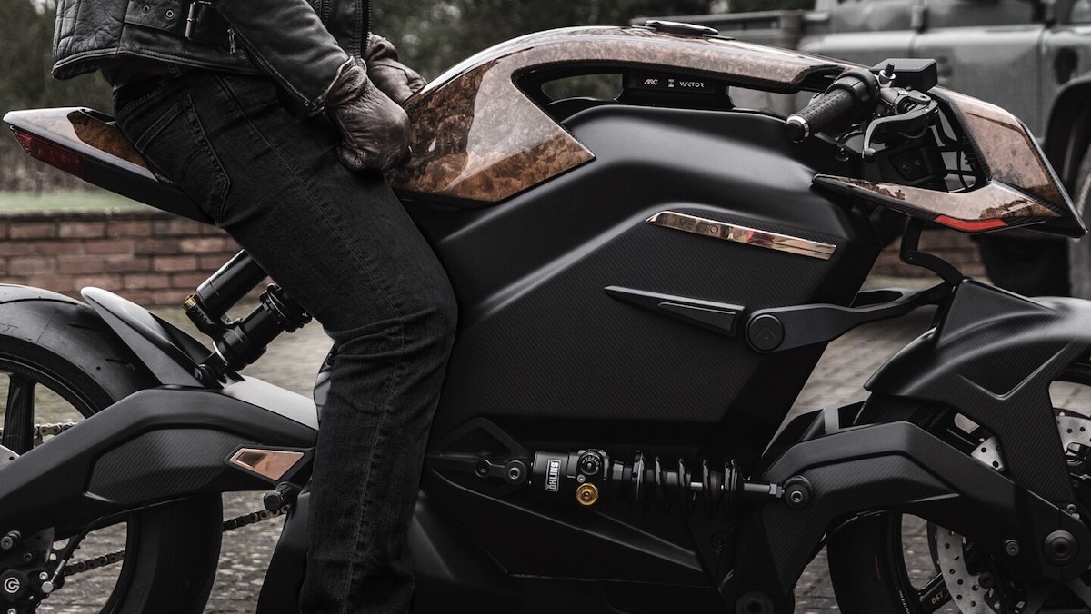Arc Releases Photo of Their Frameless Vector Motorcycle - webBikeWorld