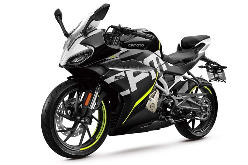 New livery for CFMOTO 300SR - webBikeWorld