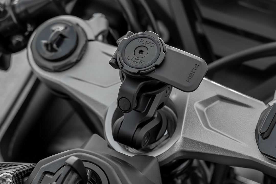 Aussie Quad Lock Launches Smart Charger - webBikeWorld