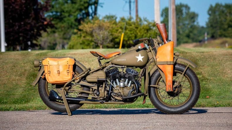 HARDLY ABLE, SON: Why Harleys Are the World's Best & Worst Motorcycles