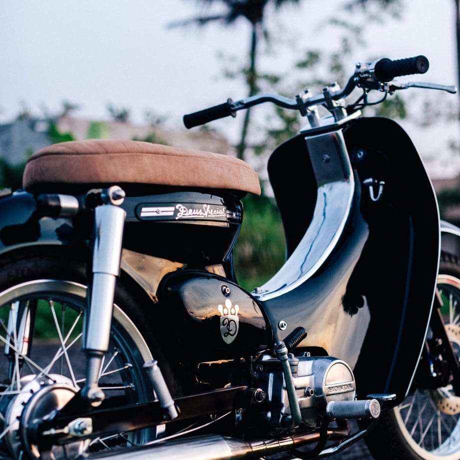 Custom Eye Candy: A Suave Honda Cub Courtesy of Deus Customs - webBikeWorld