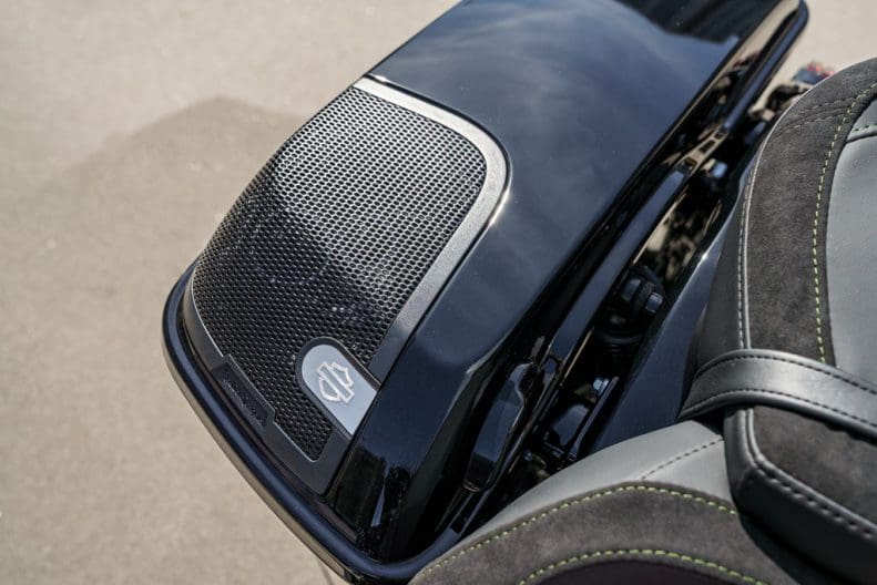 2022 Harley Davidson CVO Street Glide [Specs, Features, Photos] | wBW